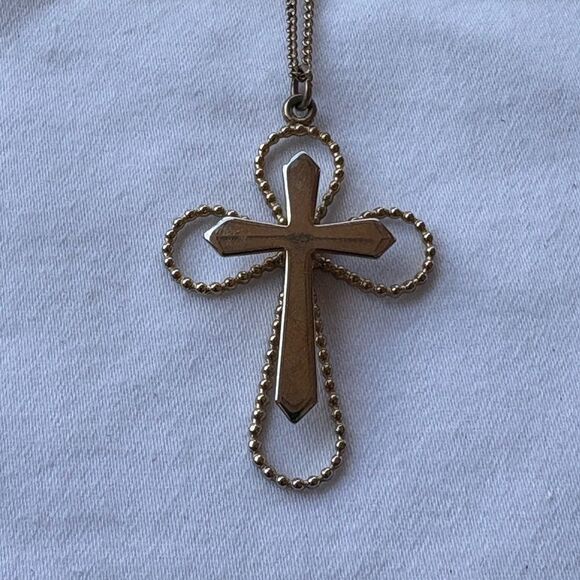 Sarah Coventry | Jewelry | Vtg Sarahcoventry Gold Cross Pendant ...